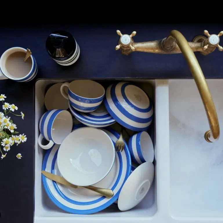 blackberry cornishware