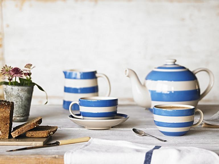 Cornish Blue Tea set for four with Cups and saucers Sets