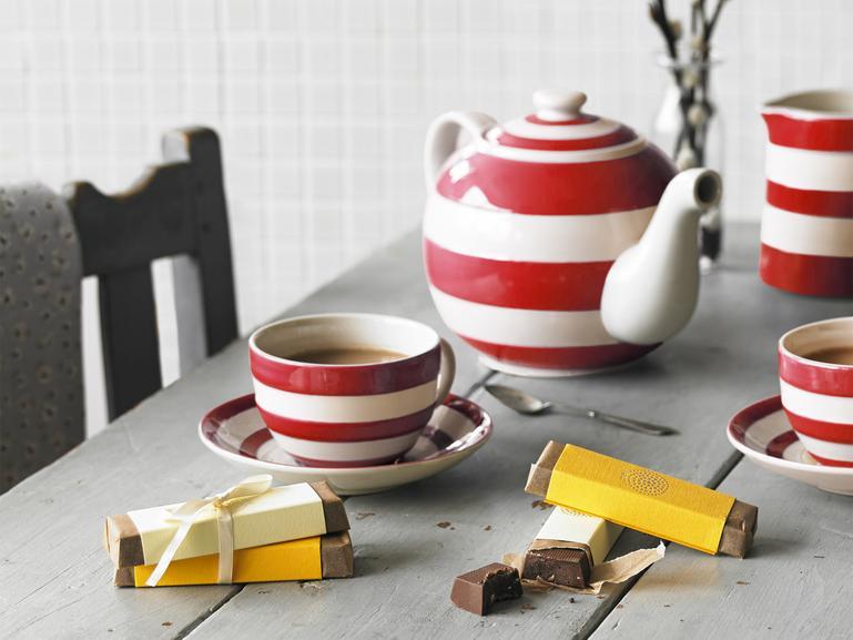 Cornish Large Betty Teapot Tableware