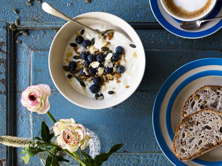 Cornish Blue Breakfast Plate & Bowl Set | Cornishware® | Classic ...